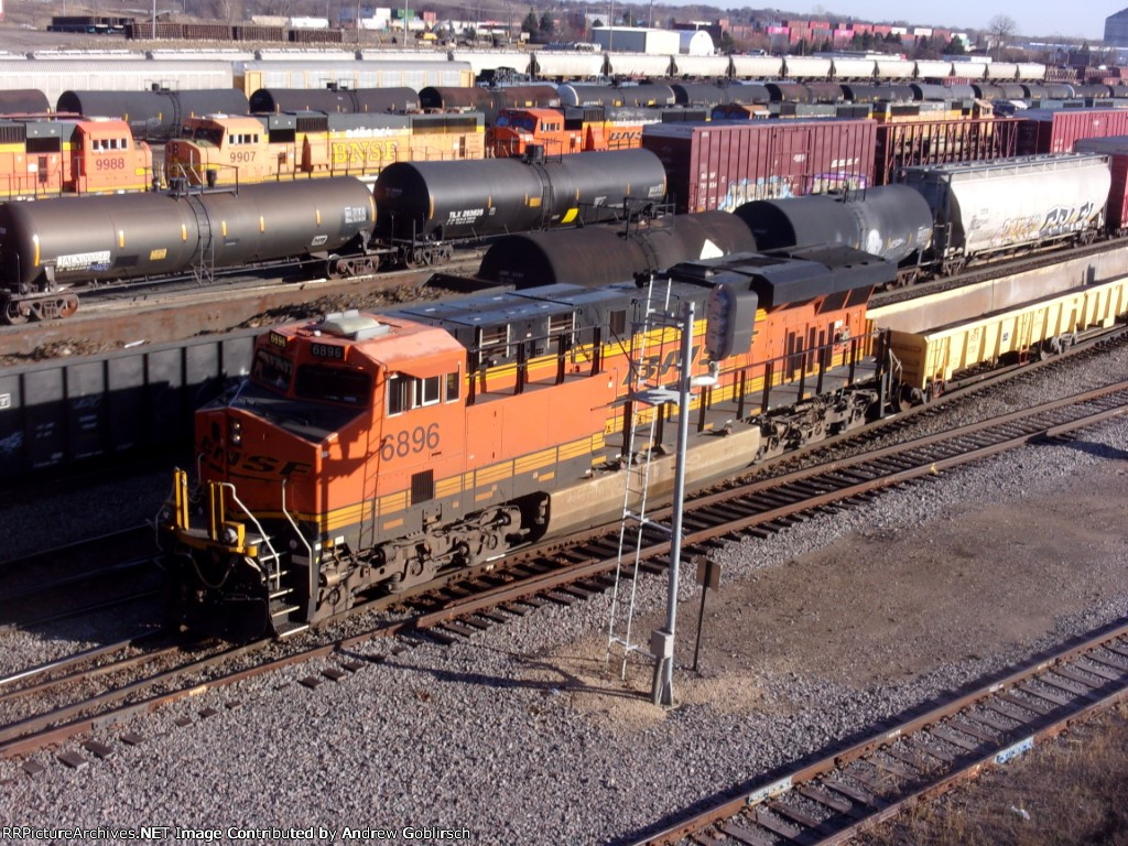 BNSF 6896